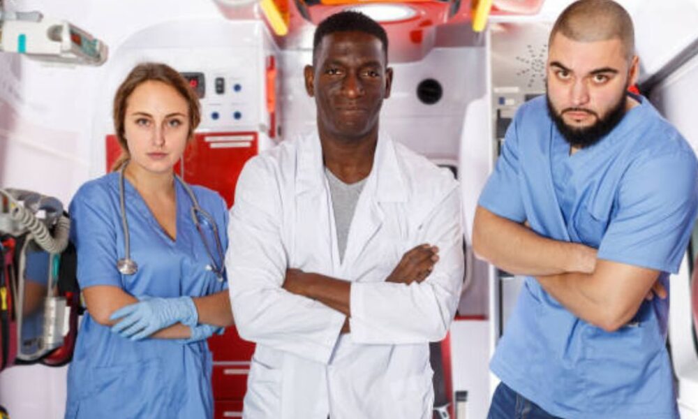 ER Tech Career Guide: What Emergency Room Technicians...